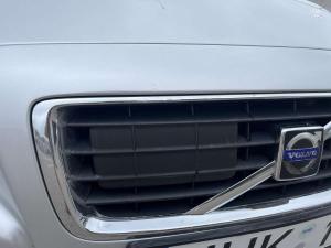 Grey Volvo S80 2007 in Vilnius, with an engine capacity of 2.40 L and mileage of 380 thousand km for 3450 €, photo 21 on AUTOMOTO.COM.LV