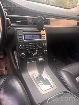 Pelēks Volvo S80 2007 Rīga, ar dzinēja tilpumu 2.40 L un nobraukumu 331 tūkst. km par 2400 €, foto 6 vietnē AUTOMOTO.COM.LV