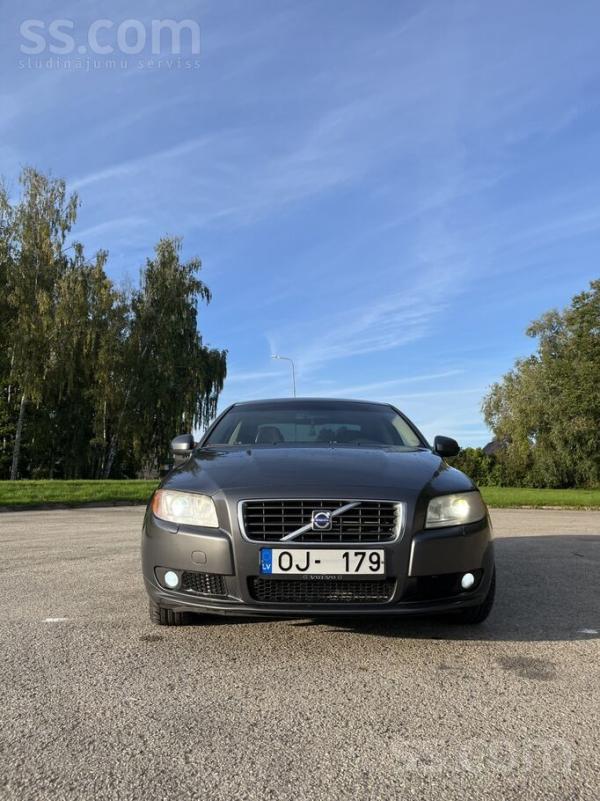 Pelēks Volvo S80 2007 Aizkraukle, ar dzinēja tilpumu 2.40 L un nobraukumu 395 tūkst. km par 2950 €, foto 1 vietnē AUTOMOTO.COM.LV