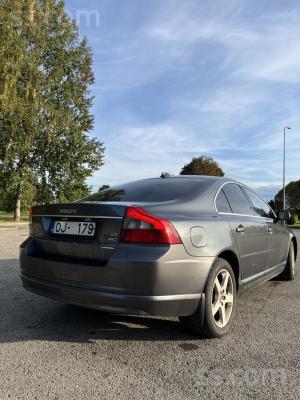 Pelēks Volvo S80 2007 Aizkraukle, ar dzinēja tilpumu 2.40 L un nobraukumu 395 tūkst. km par 2950 €, foto 4 vietnē AUTOMOTO.COM.LV