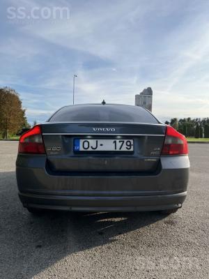 Pelēks Volvo S80 2007 Aizkraukle, ar dzinēja tilpumu 2.40 L un nobraukumu 395 tūkst. km par 2950 €, foto 5 vietnē AUTOMOTO.COM.LV
