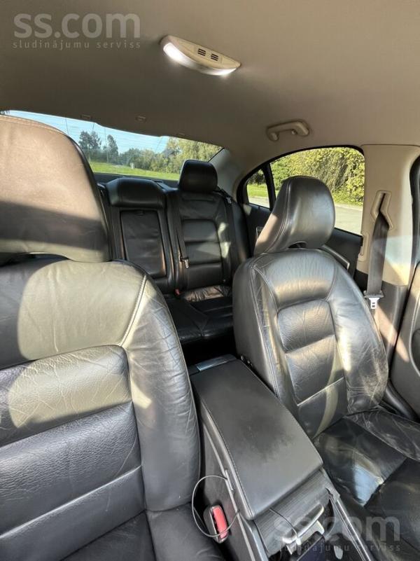 Pelēks Volvo S80 2007 Aizkraukle, ar dzinēja tilpumu 2.40 L un nobraukumu 395 tūkst. km par 2950 €, foto 6 vietnē AUTOMOTO.COM.LV