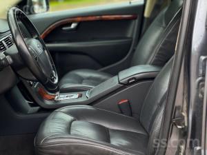 Grey Volvo S80 2007 in Riga, with an engine capacity of 2.40 L and mileage of 313 thousand km for 2950 €, photo 11 on AUTOMOTO.COM.LV
