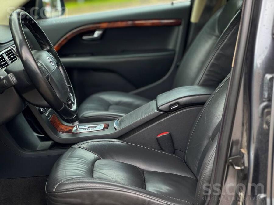 Grey Volvo S80 2007 in Riga, with an engine capacity of 2.40 L and mileage of 313 thousand km for 2950 €, photo 11 on AUTOMOTO.COM.LV