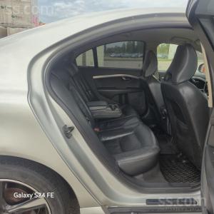 Grey Volvo S80 2007 in Daugavpils, with an engine capacity of 2.40 L and mileage of 379 thousand km for 3600 €, photo 7 on AUTOMOTO.COM.LV