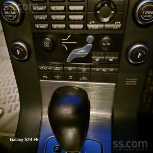 Grey Volvo S80 2007 in Daugavpils, with an engine capacity of 2.40 L and mileage of 379 thousand km for 3600 €, photo 16 on AUTOMOTO.COM.LV