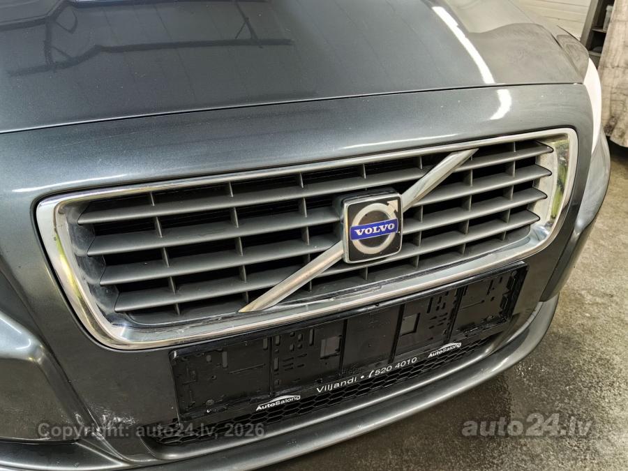 Grey Volvo S80 2007 in Viljandi, with an engine capacity of 2.40 L and mileage of 295 thousand km for 3990 €, photo 4 on AUTOMOTO.COM.LV