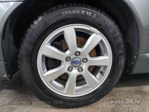 Grey Volvo S80 2007 in Viljandi, with an engine capacity of 2.40 L and mileage of 295 thousand km for 3990 €, photo 7 on AUTOMOTO.COM.LV