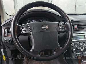 Grey Volvo S80 2007 in Viljandi, with an engine capacity of 2.40 L and mileage of 295 thousand km for 3990 €, photo 10 on AUTOMOTO.COM.LV
