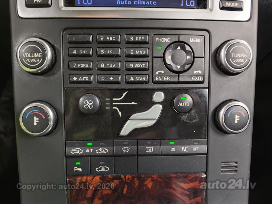 Grey Volvo S80 2007 in Viljandi, with an engine capacity of 2.40 L and mileage of 295 thousand km for 3990 €, photo 11 on AUTOMOTO.COM.LV