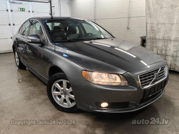 Grey Volvo S80 2007 in Viljandi, with an engine capacity of 2.40 L and mileage of 295 thousand km for 3990 €, photo 1 on AUTOMOTO.COM.LV