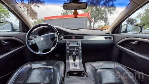 Grey Volvo S80 2007 in Riga, with an engine capacity of 2.40 L and mileage of 415 thousand km for 1900 €, photo 11 on AUTOMOTO.COM.LV