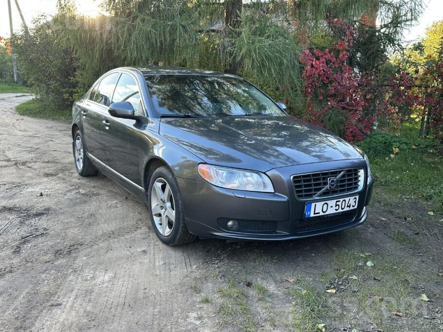 Pelēks Volvo S80 2007 Rēzekne, ar dzinēja tilpumu 2.40 L un nobraukumu 0 tūkst. km par 2850 €, foto 5 vietnē AUTOMOTO.COM.LV