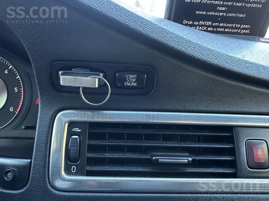 Pelēks Volvo S80 2007 Rēzekne, ar dzinēja tilpumu 2.40 L un nobraukumu 0 tūkst. km par 2850 €, foto 15 vietnē AUTOMOTO.COM.LV