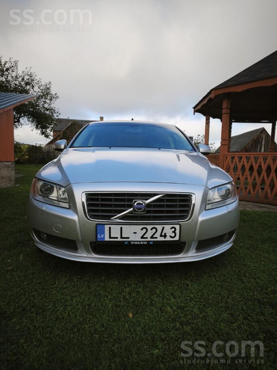 Pelēks Volvo S80 2007 Daugavpils, ar dzinēja tilpumu 2.40 L un nobraukumu 287 tūkst. km par 3400 €, foto 1 vietnē AUTOMOTO.COM.LV