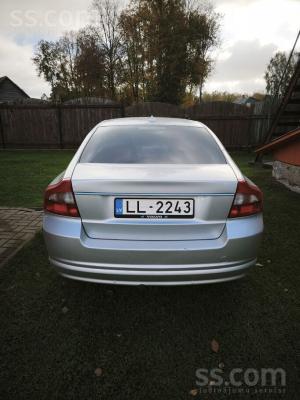 Pelēks Volvo S80 2007 Daugavpils, ar dzinēja tilpumu 2.40 L un nobraukumu 287 tūkst. km par 3400 €, foto 3 vietnē AUTOMOTO.COM.LV