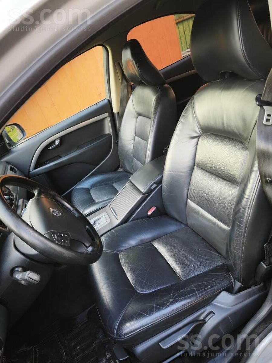 Pelēks Volvo S80 2007 Daugavpils, ar dzinēja tilpumu 2.40 L un nobraukumu 287 tūkst. km par 3400 €, foto 6 vietnē AUTOMOTO.COM.LV