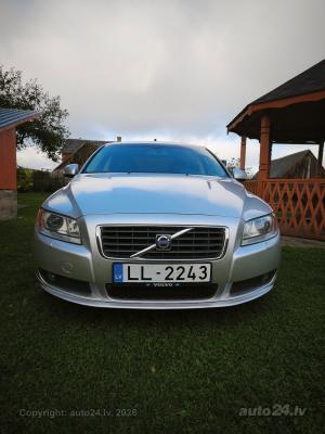 Pelēks Volvo S80 2007 Daugavpils, ar dzinēja tilpumu 2.40 L un nobraukumu 287 tūkst. km par 3500 €, foto 1 vietnē AUTOMOTO.COM.LV