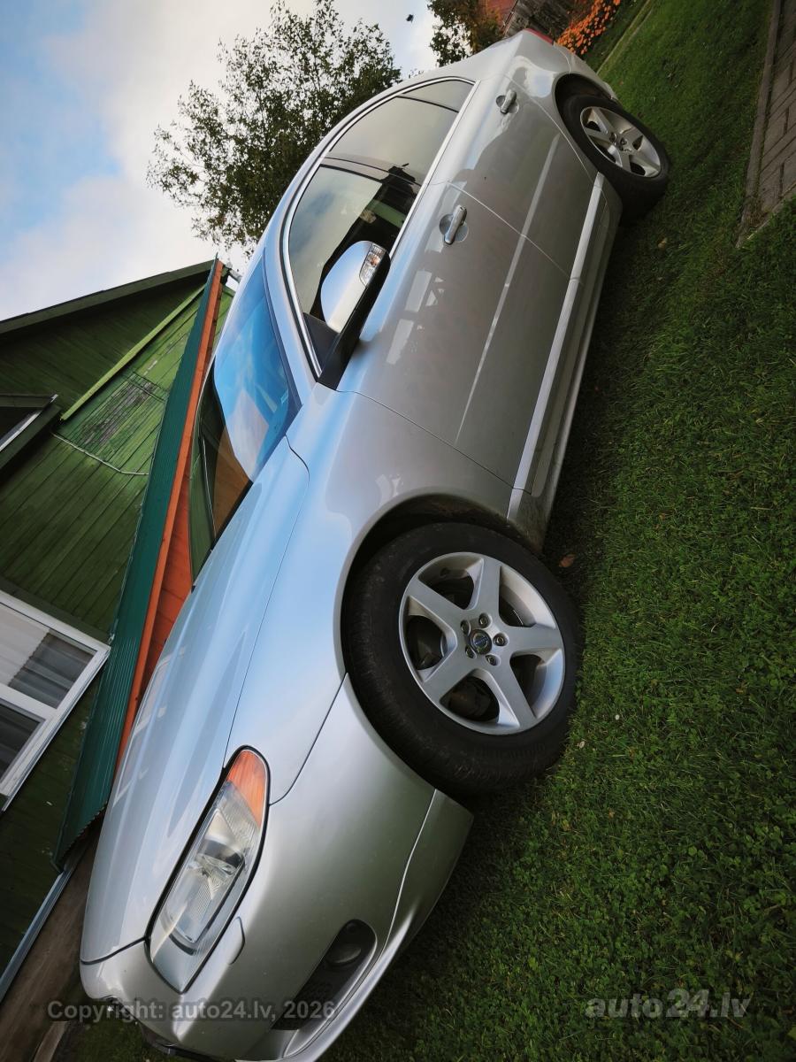 Pelēks Volvo S80 2007 Daugavpils, ar dzinēja tilpumu 2.40 L un nobraukumu 287 tūkst. km par 3500 €, foto 5 vietnē AUTOMOTO.COM.LV
