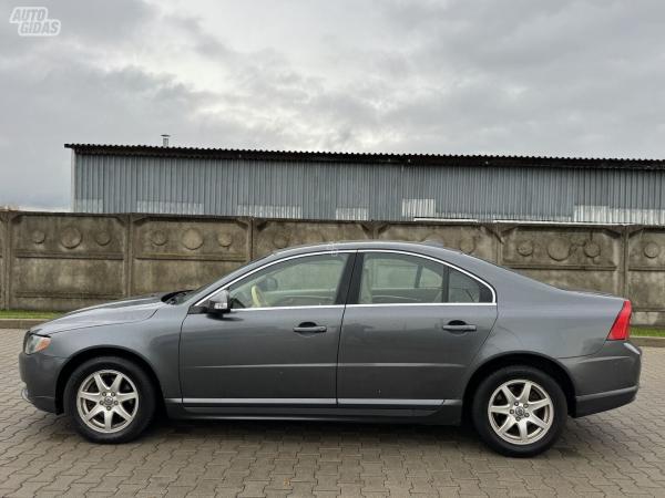Pelēks Volvo S80 2007 Panevēža, ar dzinēja tilpumu 2.40 L un nobraukumu 0 tūkst. km par 1650 €, foto 6 vietnē AUTOMOTO.COM.LV