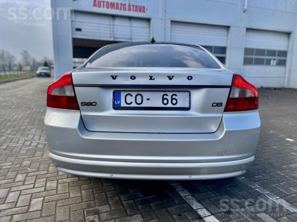 Grey Volvo S80 2008 in Ventspils, with an engine capacity of 2.40 L and mileage of 371 thousand km for 4200 €, photo 7 on AUTOMOTO.COM.LV