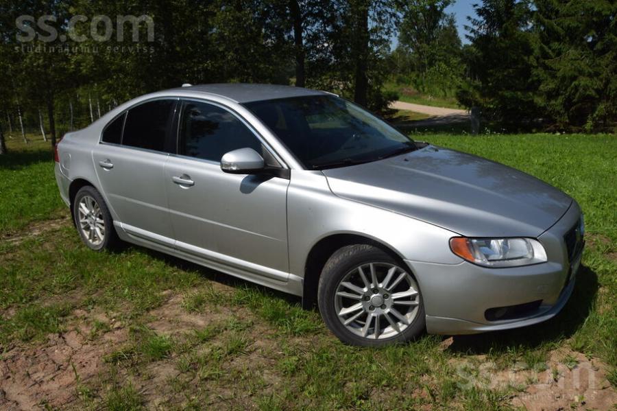 Pelēks Volvo S80 2008 Madona, ar dzinēja tilpumu 2.40 L un nobraukumu 331 tūkst. km par 3800 €, foto 8 vietnē AUTOMOTO.COM.LV