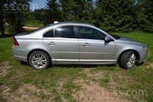 Pelēks Volvo S80 2008 Madona, ar dzinēja tilpumu 2.40 L un nobraukumu 331 tūkst. km par 3800 €, foto 9 vietnē AUTOMOTO.COM.LV