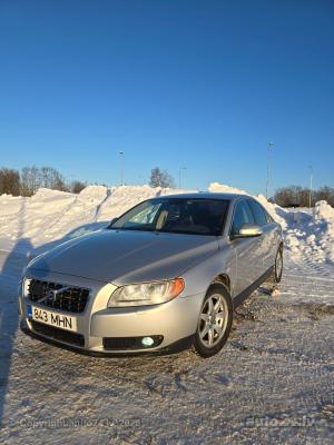 Pelēks Volvo S80 2008 Tallina, ar dzinēja tilpumu 2.40 L un nobraukumu 335 tūkst. km par 6200 €, foto 2 vietnē AUTOMOTO.COM.LV