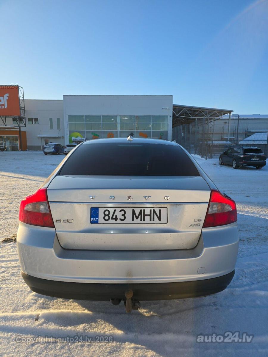 Pelēks Volvo S80 2008 Tallina, ar dzinēja tilpumu 2.40 L un nobraukumu 335 tūkst. km par 6200 €, foto 5 vietnē AUTOMOTO.COM.LV