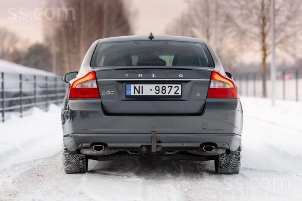 Pelēks Volvo S80 2008 Jelgava, ar dzinēja tilpumu 2.40 L un nobraukumu 312 tūkst. km par 3470 €, foto 2 vietnē AUTOMOTO.COM.LV