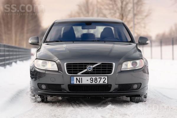 Pelēks Volvo S80 2008 Jelgava, ar dzinēja tilpumu 2.40 L un nobraukumu 312 tūkst. km par 3470 €, foto 3 vietnē AUTOMOTO.COM.LV