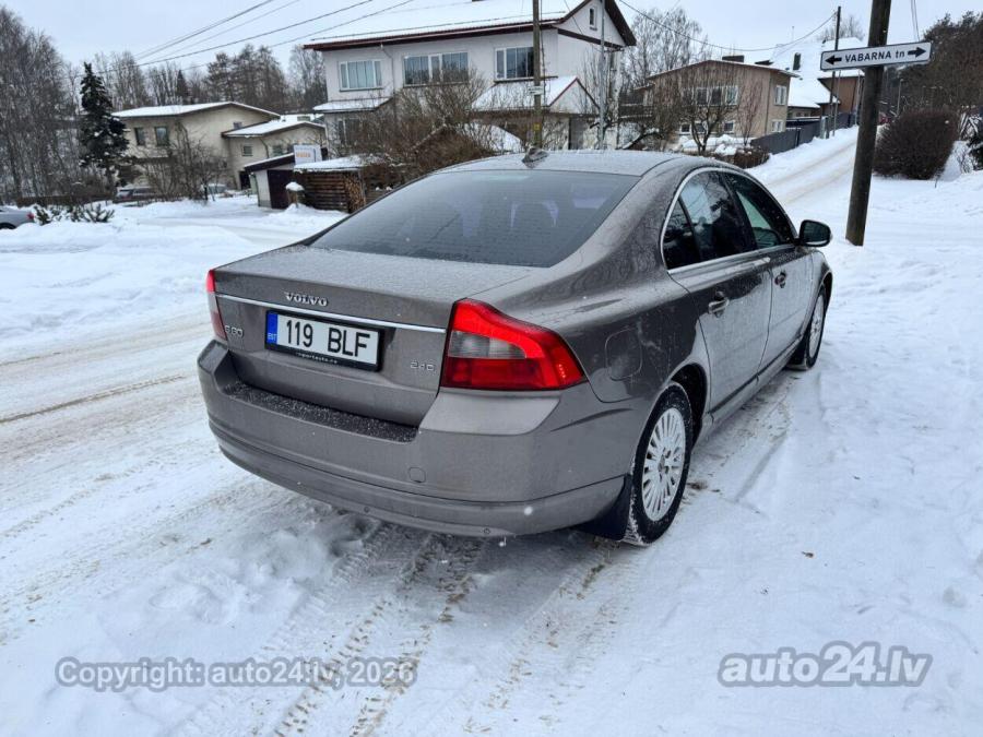 Grey Volvo S80 2008 in Tallinn, with an engine capacity of 2.40 L and mileage of 326 thousand km for 5500 €, photo 3 on AUTOMOTO.COM.LV