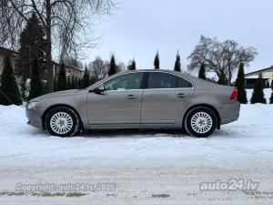 Grey Volvo S80 2008 in Tallinn, with an engine capacity of 2.40 L and mileage of 326 thousand km for 5500 €, photo 4 on AUTOMOTO.COM.LV