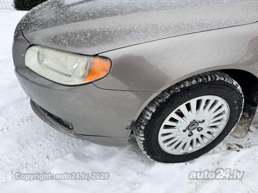 Grey Volvo S80 2008 in Tallinn, with an engine capacity of 2.40 L and mileage of 326 thousand km for 5500 €, photo 5 on AUTOMOTO.COM.LV