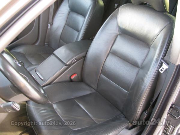 Grey Volvo S80 2008 in Tartu, with an engine capacity of 2.00 L and mileage of 365 thousand km for 5500 €, photo 11 on AUTOMOTO.COM.LV