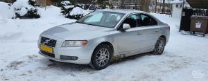 Grey Volvo S80 2008 in Vilnius, with an engine capacity of 2.40 L and mileage of 290 thousand km for 3999 €, photo  on AUTOMOTO.COM.LV