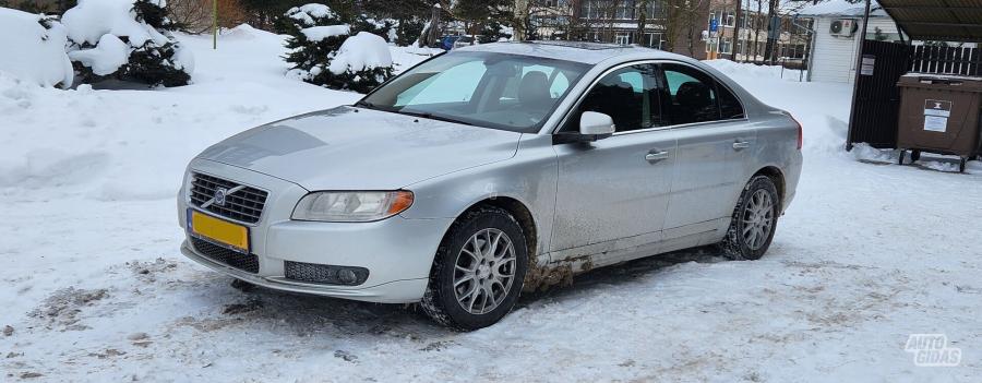 Pelēks Volvo S80 2008 Viļņa, ar dzinēja tilpumu 2.40 L un nobraukumu 290 tūkst. km par 3999 €, foto 1 vietnē AUTOMOTO.COM.LV