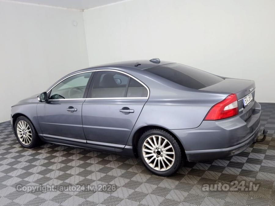 Grey Volvo S80 2008 in Tallinn, with an engine capacity of 2.40 L and mileage of 349 thousand km for 1499 €, photo 4 on AUTOMOTO.COM.LV