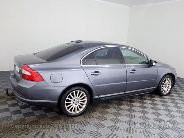 Grey Volvo S80 2008 in Tallinn, with an engine capacity of 2.40 L and mileage of 349 thousand km for 1499 €, photo 3 on AUTOMOTO.COM.LV