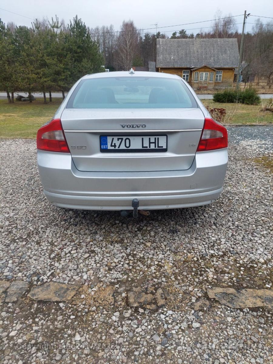 Grey Volvo S80 2008 in Tallinn, with an engine capacity of 2.40 L and mileage of 410 thousand km for 4200 €, photo 2 on AUTOMOTO.COM.LV