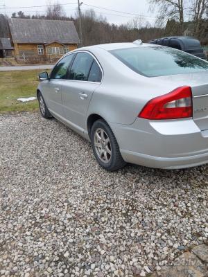 Grey Volvo S80 2008 in Tallinn, with an engine capacity of 2.40 L and mileage of 410 thousand km for 4200 €, photo 5 on AUTOMOTO.COM.LV