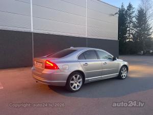 Grey Volvo S80 2008 in Parnu, with an engine capacity of 2.40 L and mileage of 0 thousand km for 3700 €, photo 6 on AUTOMOTO.COM.LV