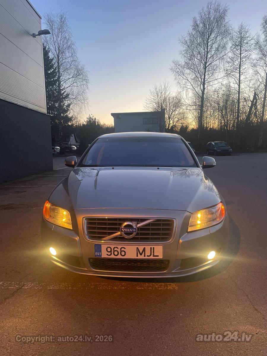 Grey Volvo S80 2008 in Parnu, with an engine capacity of 2.40 L and mileage of 0 thousand km for 3700 €, photo 8 on AUTOMOTO.COM.LV