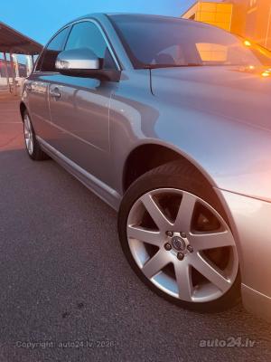Grey Volvo S80 2008 in Parnu, with an engine capacity of 2.40 L and mileage of 0 thousand km for 3700 €, photo 12 on AUTOMOTO.COM.LV
