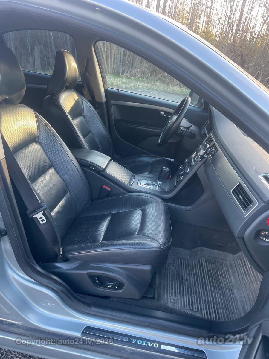 Grey Volvo S80 2008 in Parnu, with an engine capacity of 2.40 L and mileage of 0 thousand km for 3700 €, photo 21 on AUTOMOTO.COM.LV
