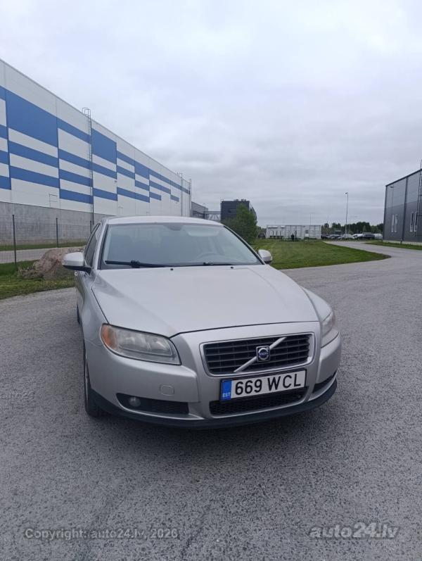 Pelēks Volvo S80 2008 Tallina, ar dzinēja tilpumu 2.40 L un nobraukumu 375 tūkst. km par 2399 €, foto 1 vietnē AUTOMOTO.COM.LV
