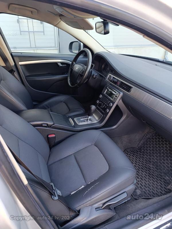 Pelēks Volvo S80 2008 Tallina, ar dzinēja tilpumu 2.40 L un nobraukumu 375 tūkst. km par 2399 €, foto 6 vietnē AUTOMOTO.COM.LV
