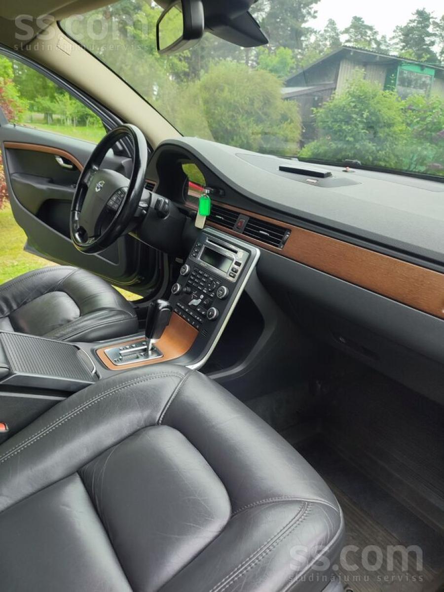Pelēks Volvo S80 2008 Jēkabpils, ar dzinēja tilpumu 2.40 L un nobraukumu 0 tūkst. km par 2600 €, foto 3 vietnē AUTOMOTO.COM.LV