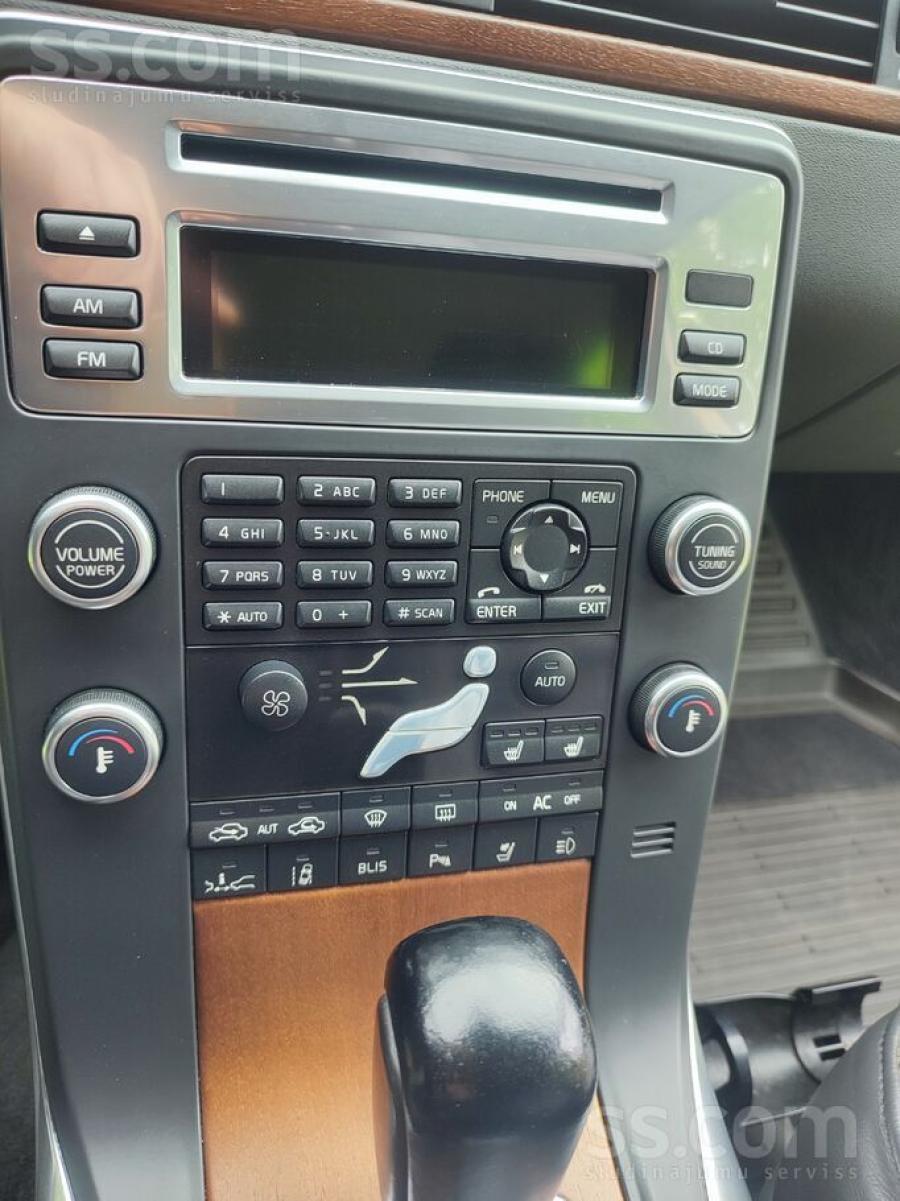 Pelēks Volvo S80 2008 Jēkabpils, ar dzinēja tilpumu 2.40 L un nobraukumu 0 tūkst. km par 2600 €, foto 18 vietnē AUTOMOTO.COM.LV
