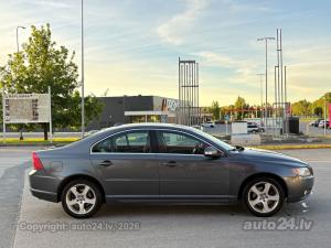 Pelēks Volvo S80 2008 Rapla, ar dzinēja tilpumu 2.40 L un nobraukumu 410 tūkst. km par 3000 €, foto 3 vietnē AUTOMOTO.COM.LV
